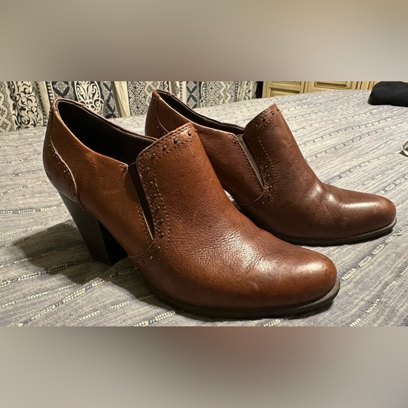 boc | Shoes | Boc Brown Heel Bootie Slip On Sz 1 Guc | Poshmark
